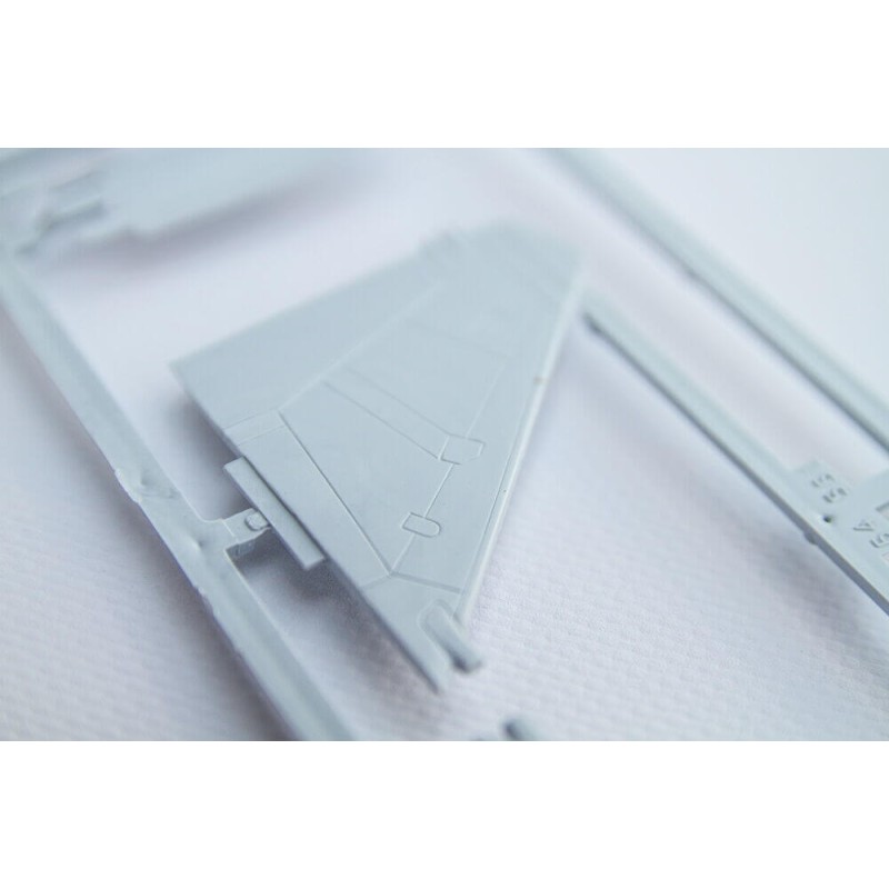 ¡Consigue el Starter Kit SU-27 UB/P Ukraine y construye tu avión! 🛩️