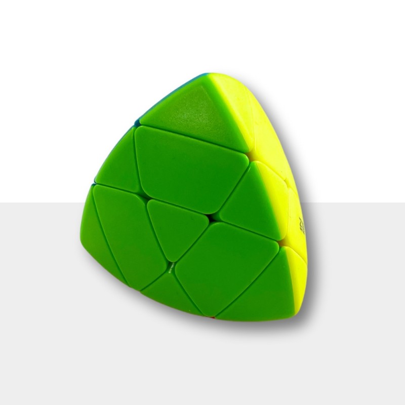 QiYi Mastermorphix 3x3 - Desafío Tetraédrico Único 🧩 Kubekings