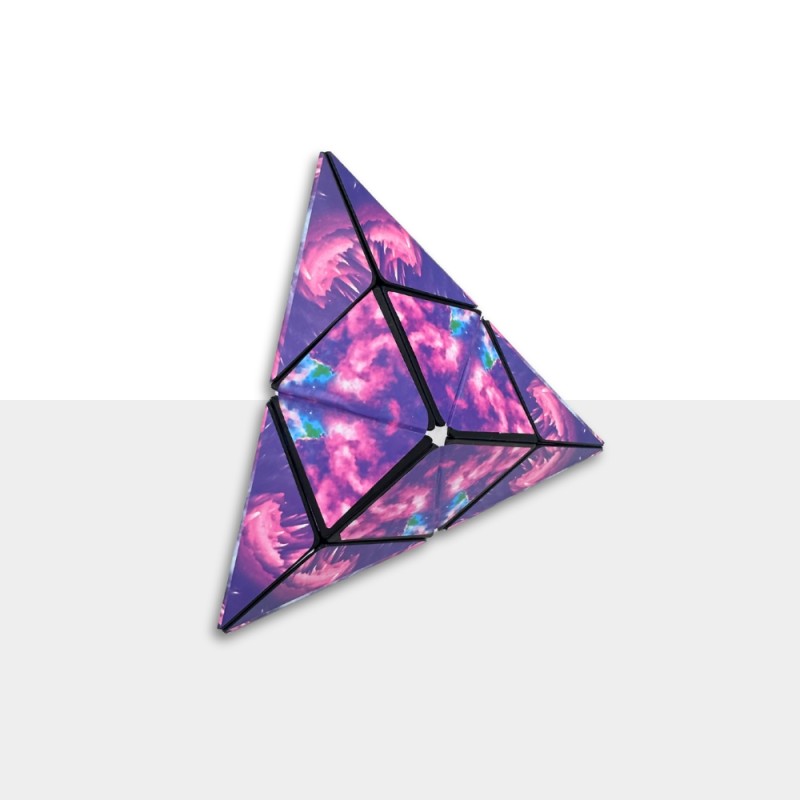 Infinity Cube Folding – Transformación Infinita y Entretenimiento